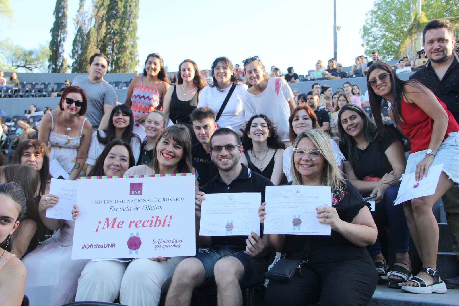 La UNR entregó diplomas a sus 2000 graduados de la Escuela de Oficios ...