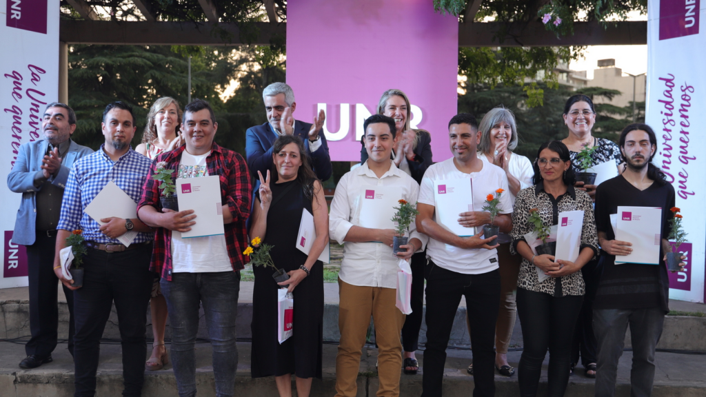 Acto de colación del Programa Otra Vuelta UNR 2024 - Radio UNR