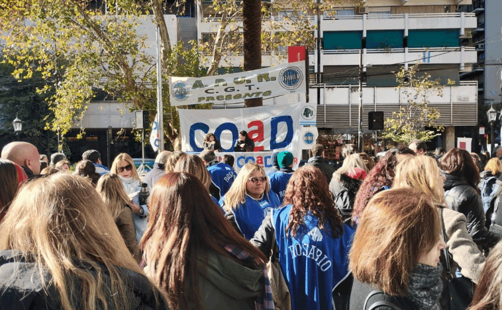 COAD anunció una semana de paro total por salarios y condiciones laborales - Radio UNR